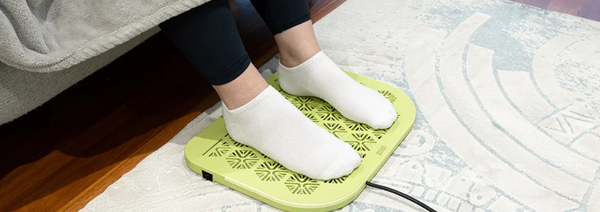 A Guide to Keeping Your Feet Warm in Winter - Heatka